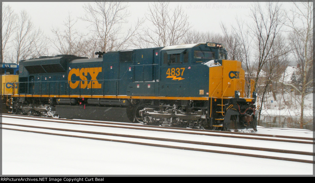 CSX 4837 (2)